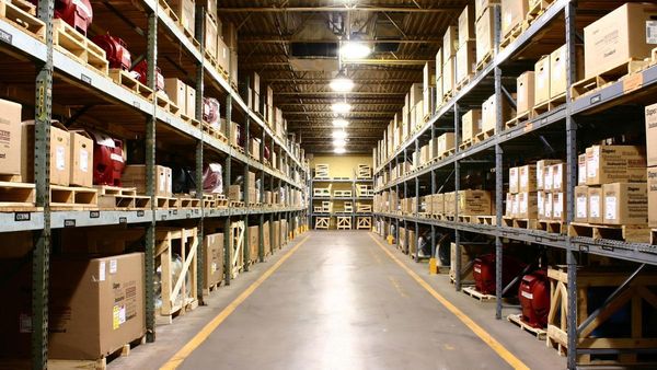 8 Tips to Organize Your Retail Stockroom to Increase Efficiency - Dor